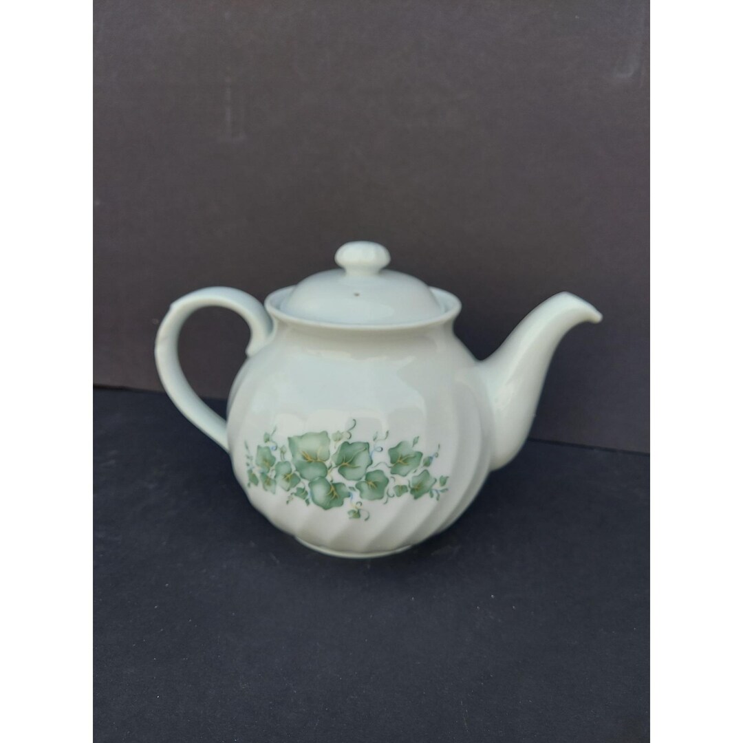 Corning Callaway 5-cup Teapot White W/ Green Floral Design Porcelain ...