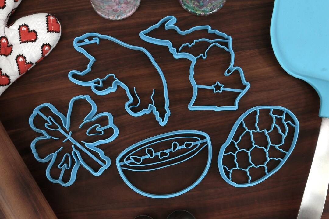 Michigan Cookie Cutters: State Outline, Petoskey Stone, Wolverine - Etsy