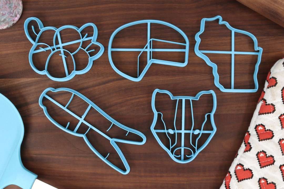 Wisconsin Cookie Cutters: Badger, Cheese, Cranberry, Ginseng - WI Gift ...