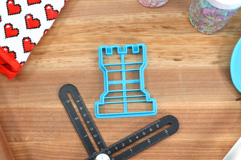 Chess Icons Cookie Cutters: King, Queen, Rook, Bishop, Pawn - Gift for ...