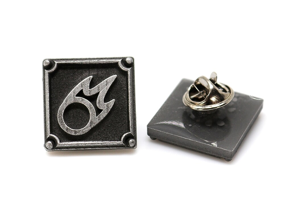Black Mage FFXIV Job Pin: Antiqued Metal & Crystal Resin SPN1 - Etsy