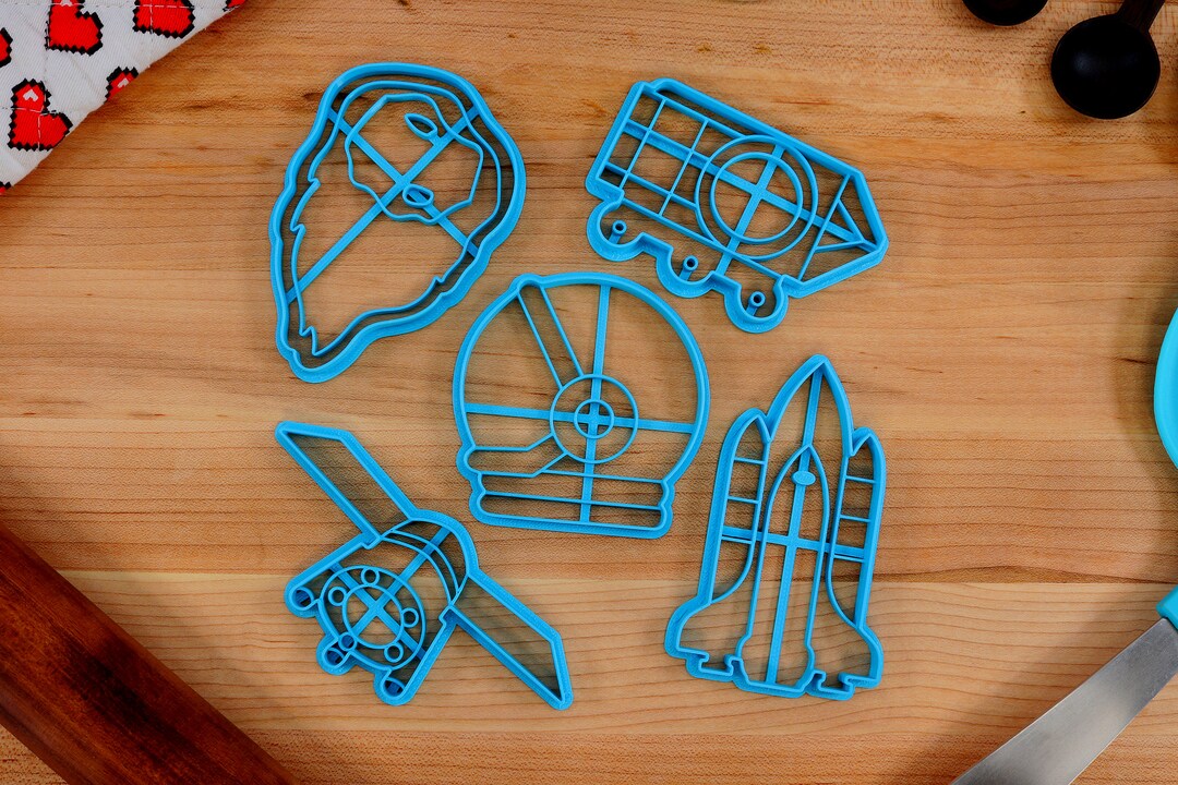 Space Cookie Cutters - Astronaut Helmet, Space Ship, Meteorite ...