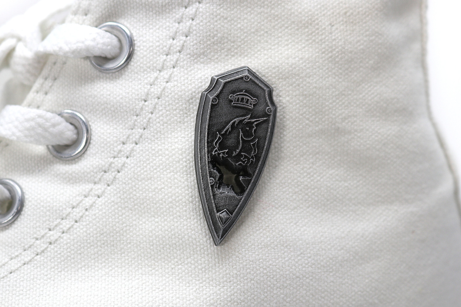 FFXIV Haurchefant Greystone Shield Pin Shadowbringers Final Fantasy 14 ...