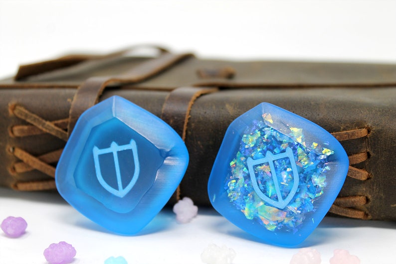 Twinkle Paladin FFXIV Glow in the Dark Soul Crystal/pal Job - Etsy