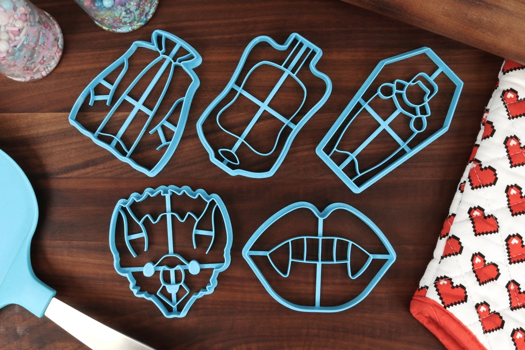 Spooky Vampires Cookie Cutters - Blood Bag, Vampires' Coffin, Bat ...