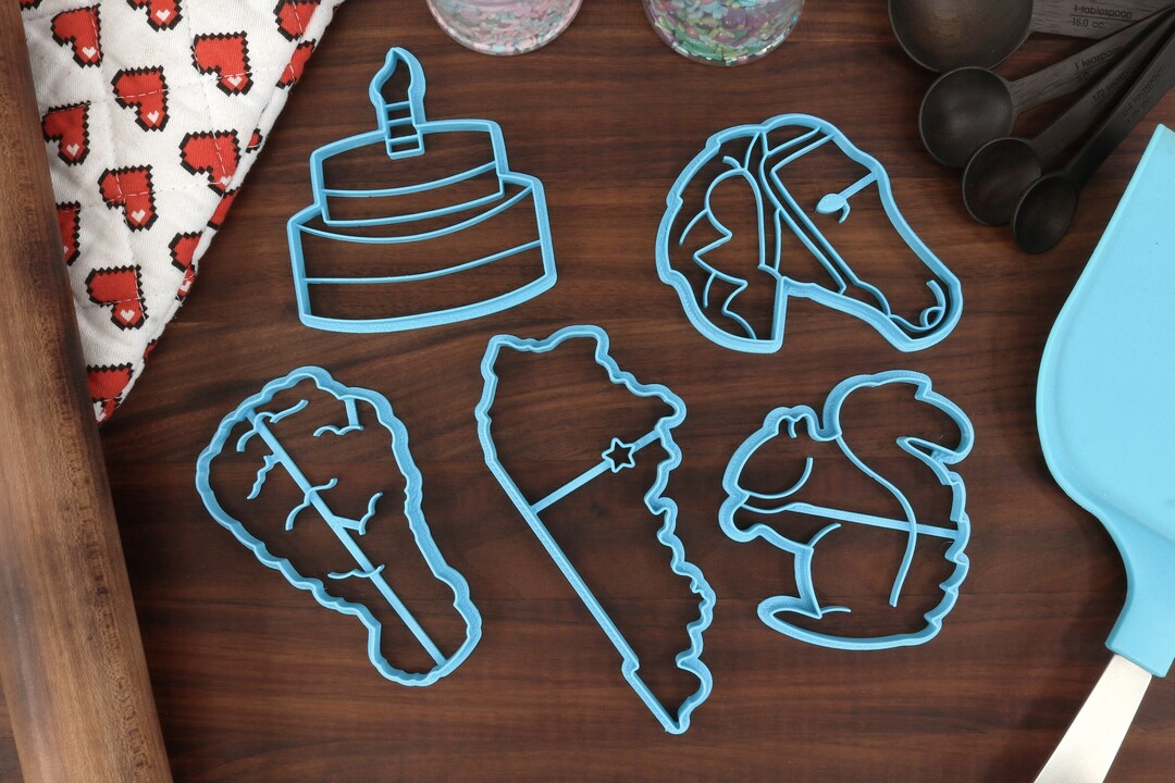 Kentucky Cookie Cutters: State Outline, Horse, Squirrel, Chicken, Cake ...