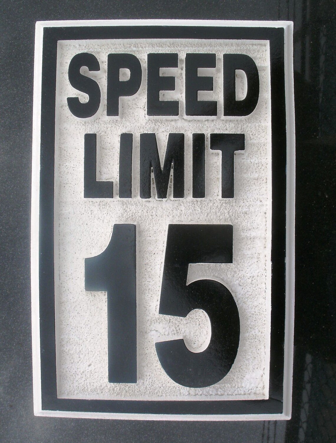 High Density Urethane Sand Carved Single Face Sign direction or Speed ...