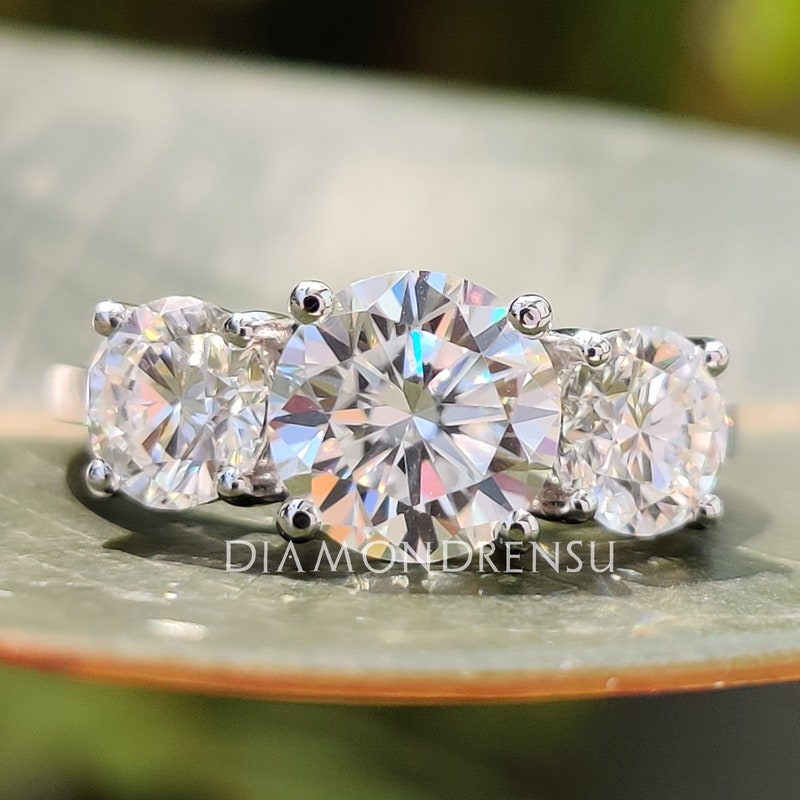 Round Stone Ring - Etsy