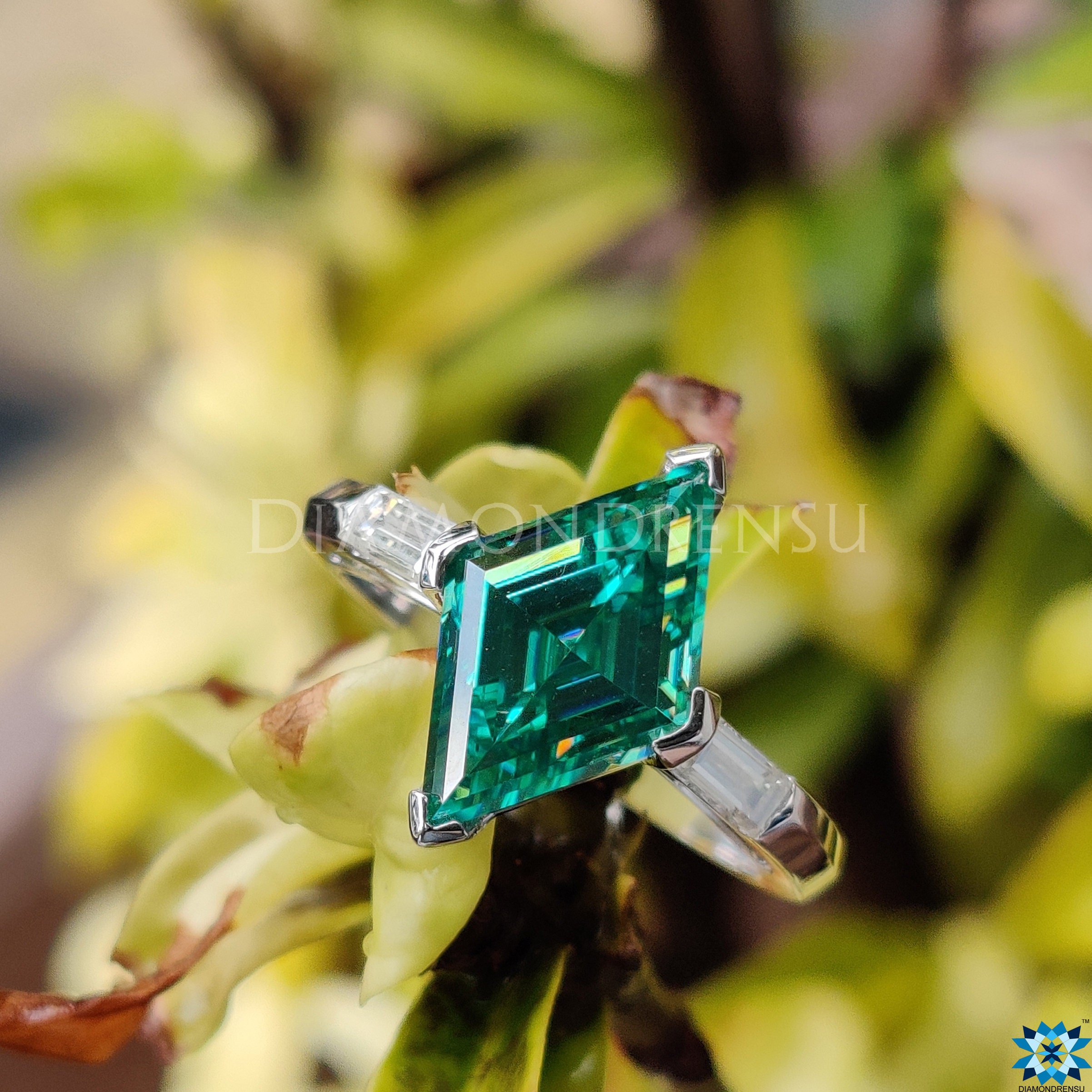13 X 8.25 MM Lozenge Dark Green Moissanite Ring | Three Stone Ring ...