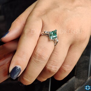 13 X 8.25 MM Lozenge Dark Green Moissanite Ring | Three Stone Ring ...