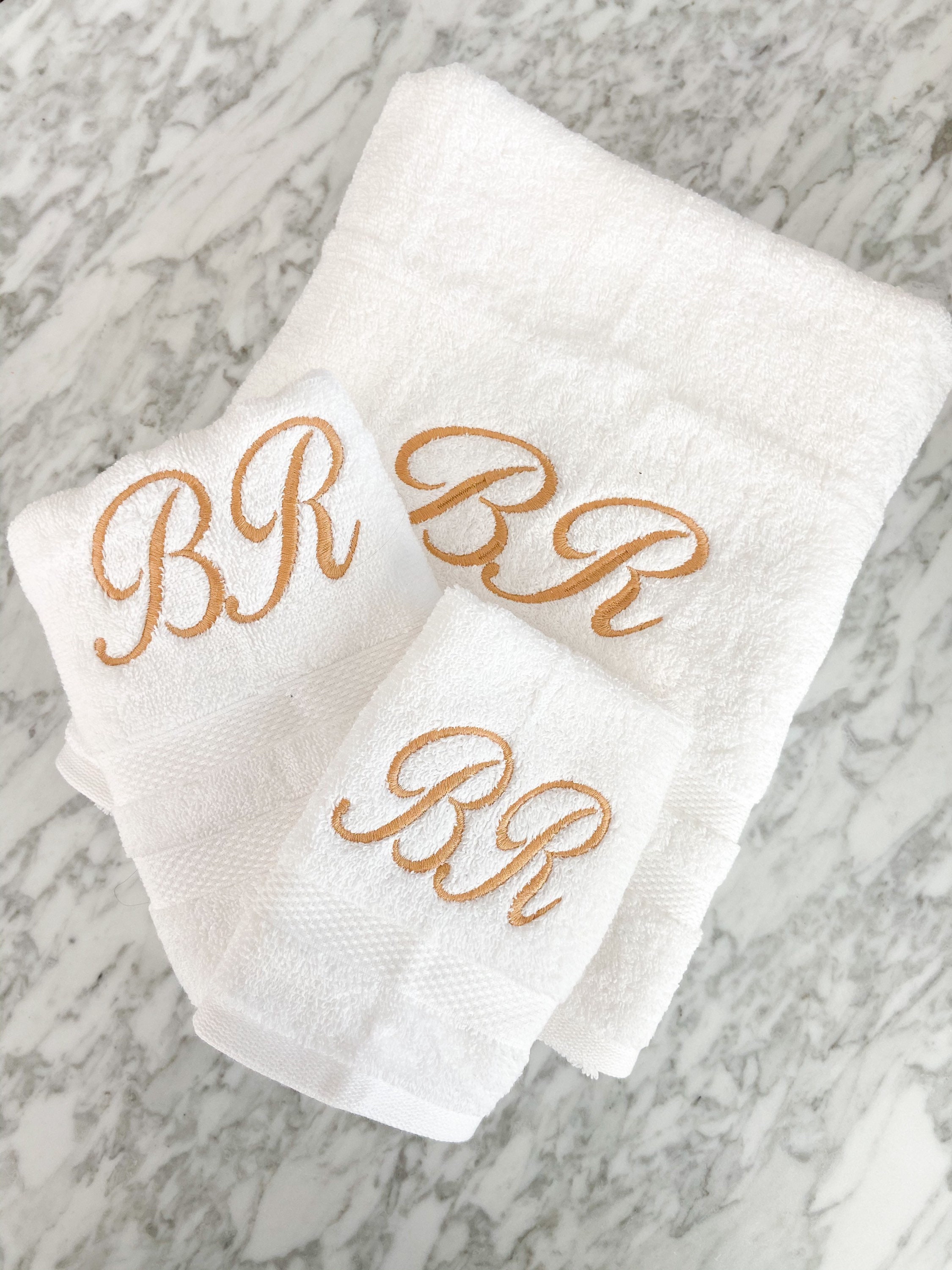 Monogrammed Bath Towel, Personalized Embroidery Gift, 100% Cotton - Etsy