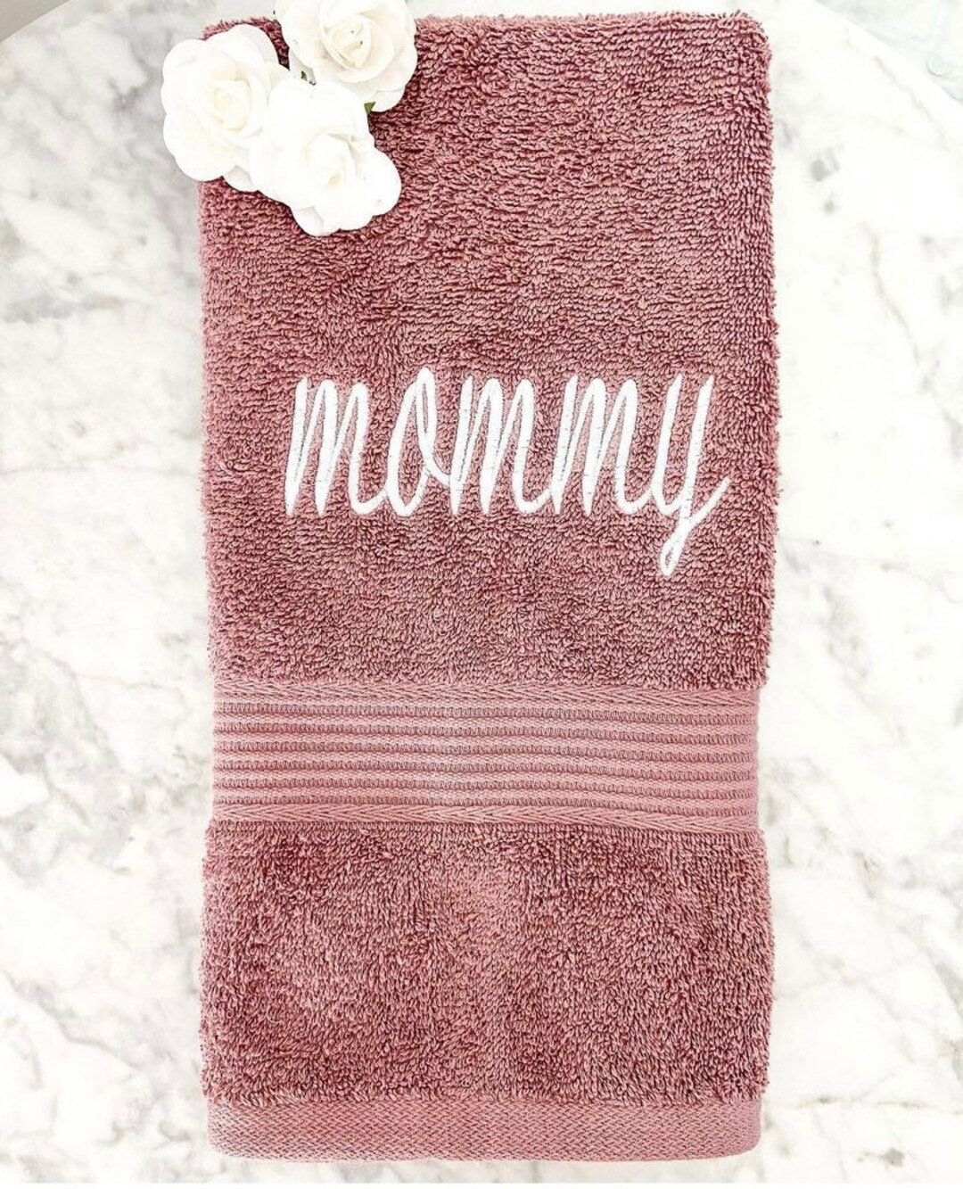 Monogrammed Bath Towel, Personalized Embroidery, 100% Cotton - Etsy