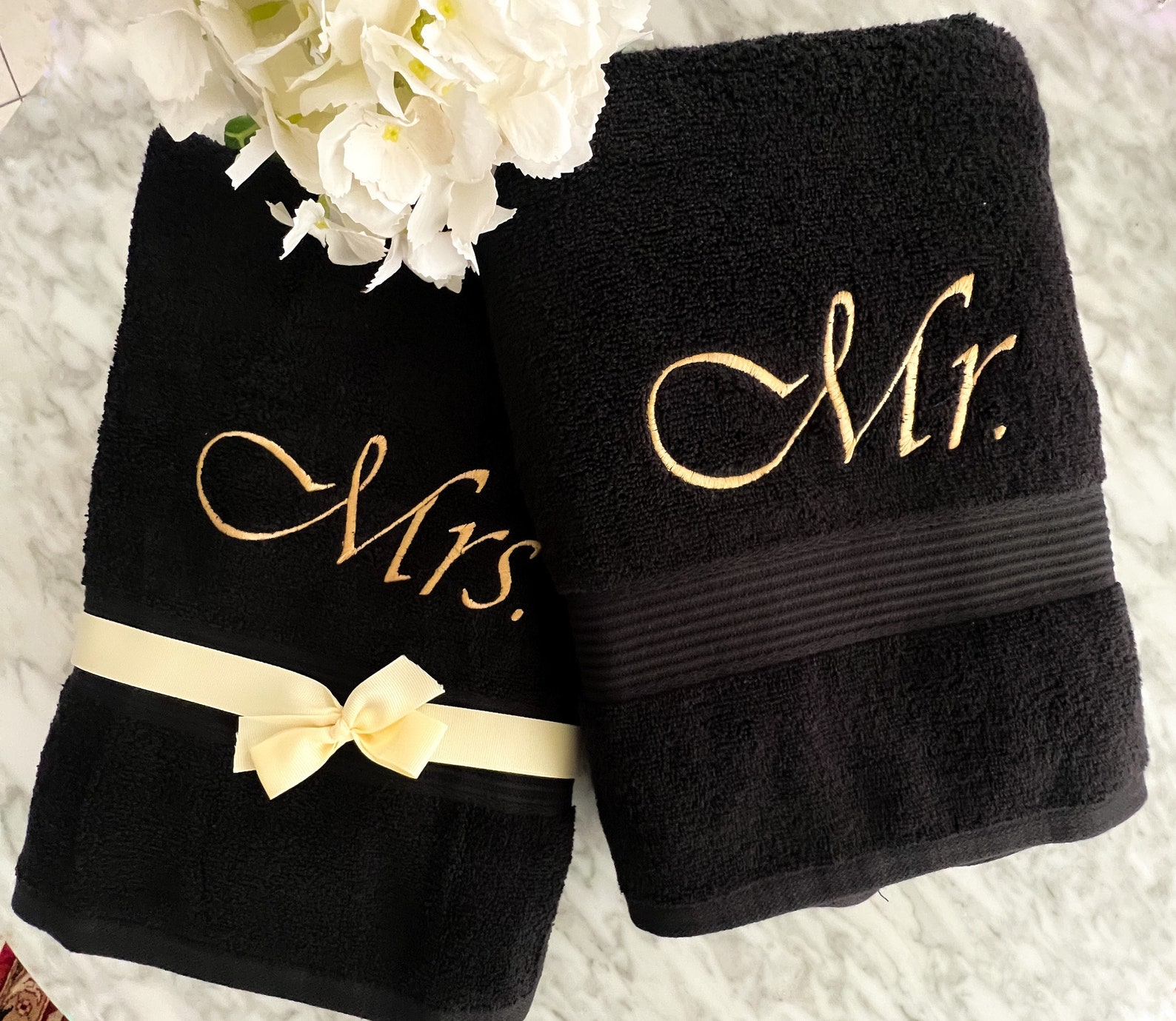 Monogrammed Bath Towel, Personalized Embroidery Gift, 100% Cotton - Etsy
