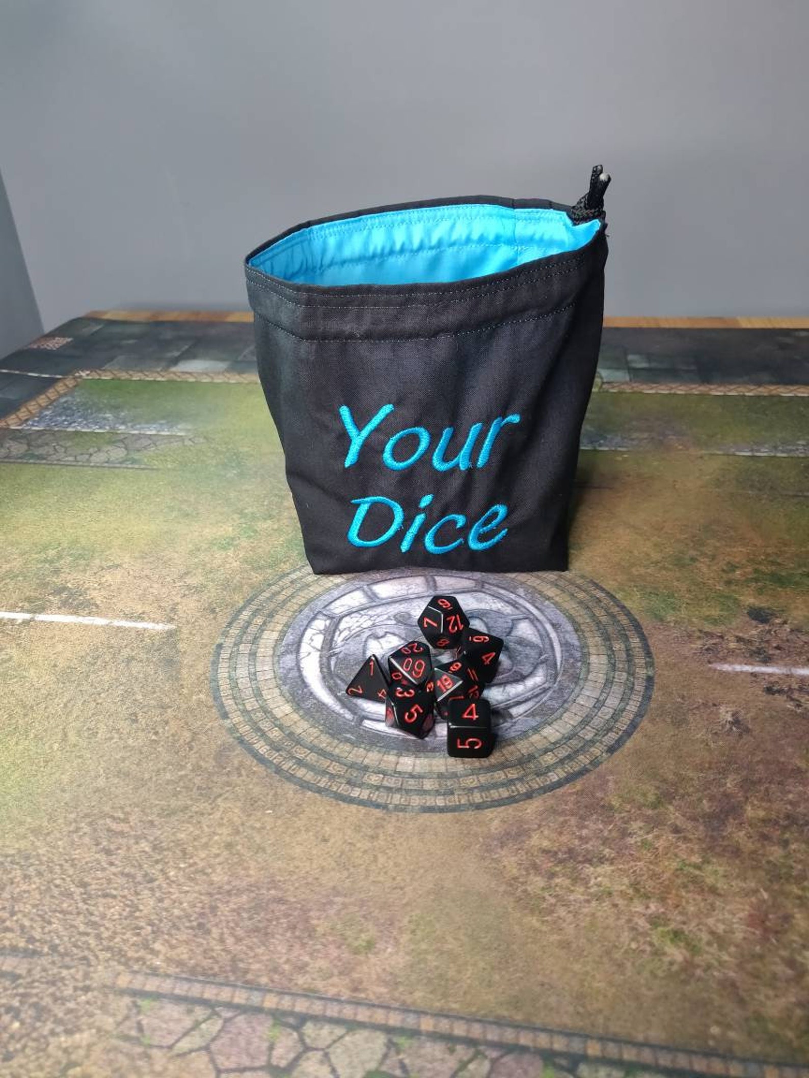 Personalized Dice Bag Your Name on a D&D Dice Bag Meeple - Etsy UK