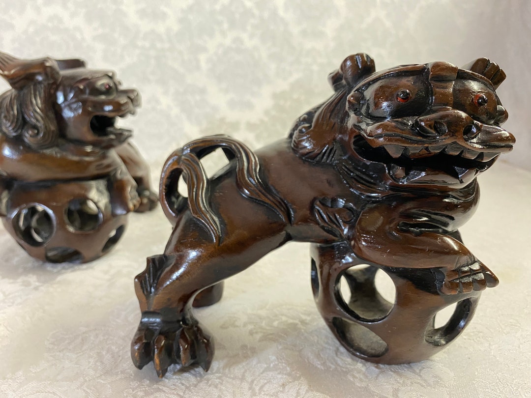 Vintage Pair of Hand Carved Wood Chinese Foo Dogs (guardian Lions) With ...