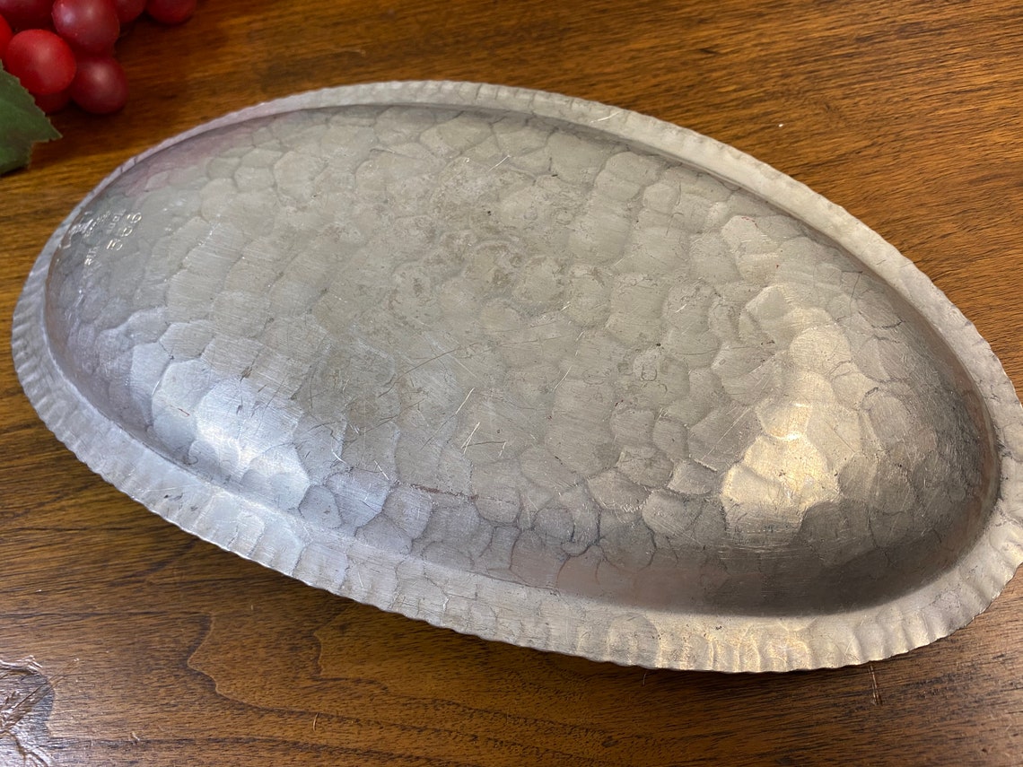 Oval Hand Wrought Aluminum Tray, Trade Continental Mark Silver Look 566 ...