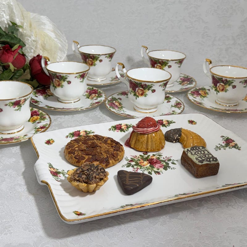 Royal Albert Miniature Cups - Etsy