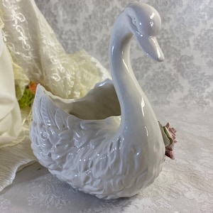 Capodimonte Swan Planter With Applied Rose Made in Italy - Etsy