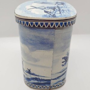 Dutch Oval Candy Tin With Delft Blue and White Detail - Etsy
