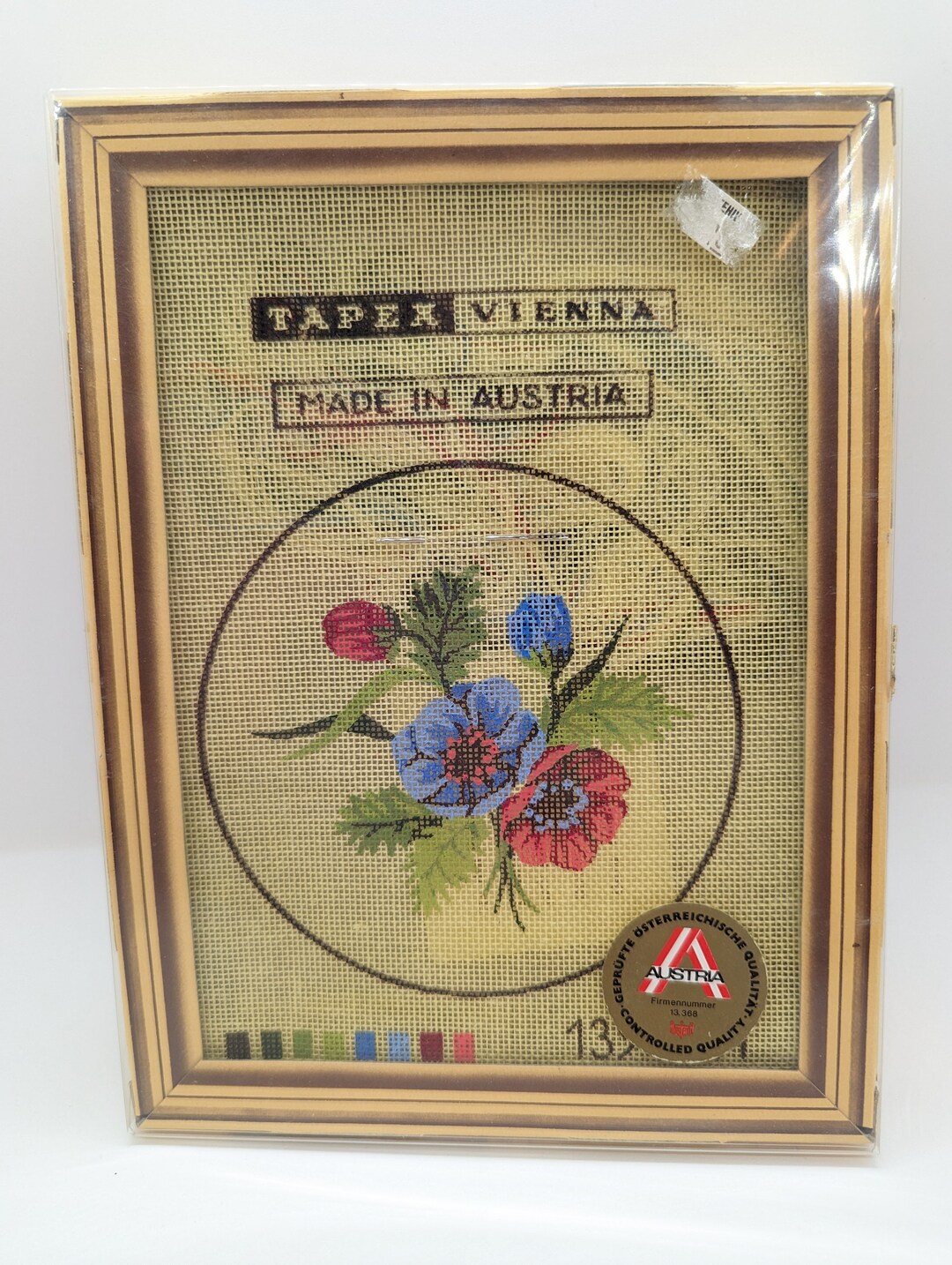 Vintage TAPEX VIENNA 22PT Floral Hand Printed Needlepoint Canvas, Floss ...