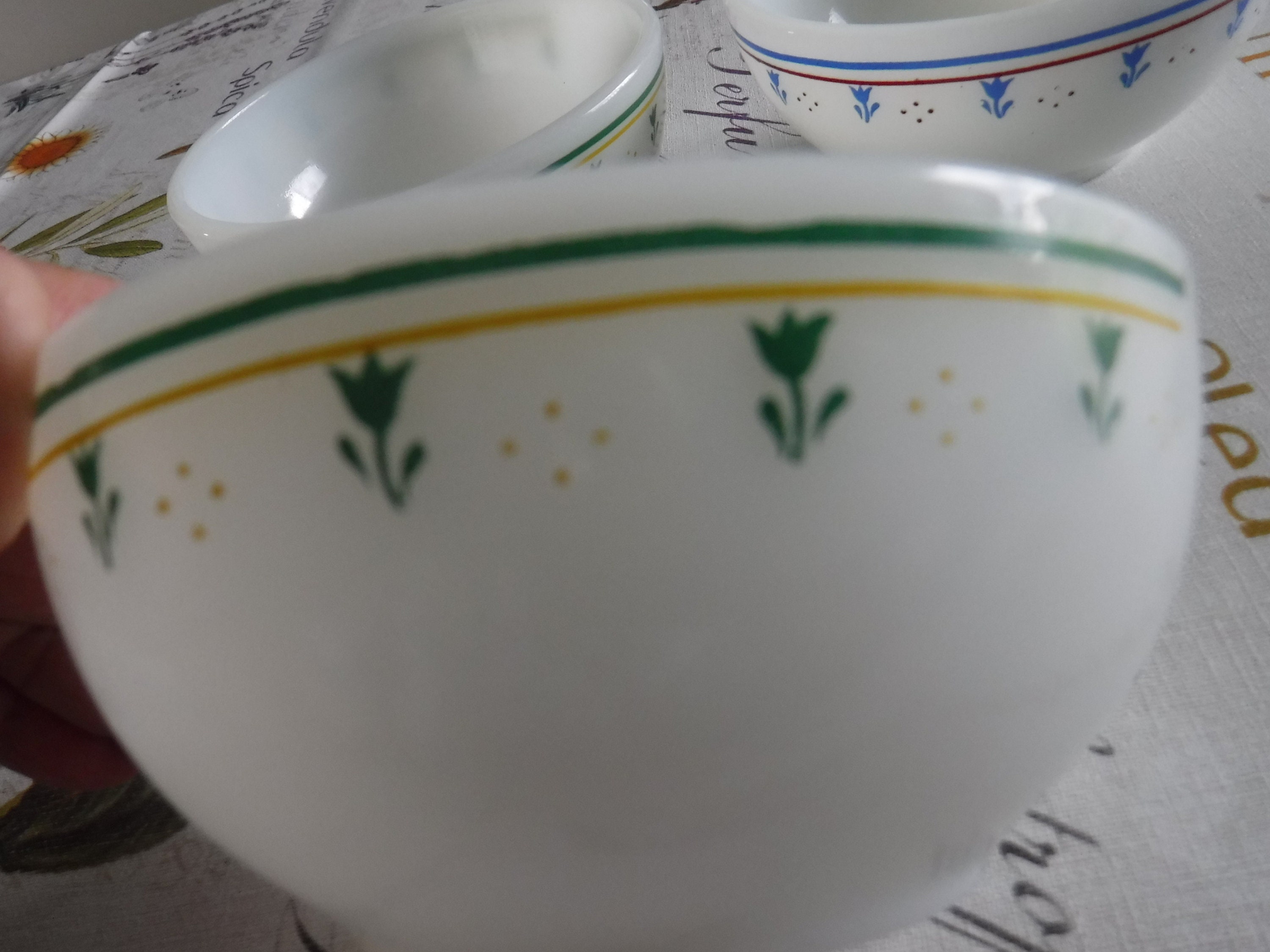 Vintage Termocrisa White Milk Glass 4 Soup/cereal Bowls Tulips Pattern ...