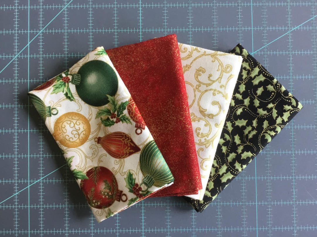 Christmas Splendor Fat Quarter Bundle of 4 From Hoffman and Timeless ...