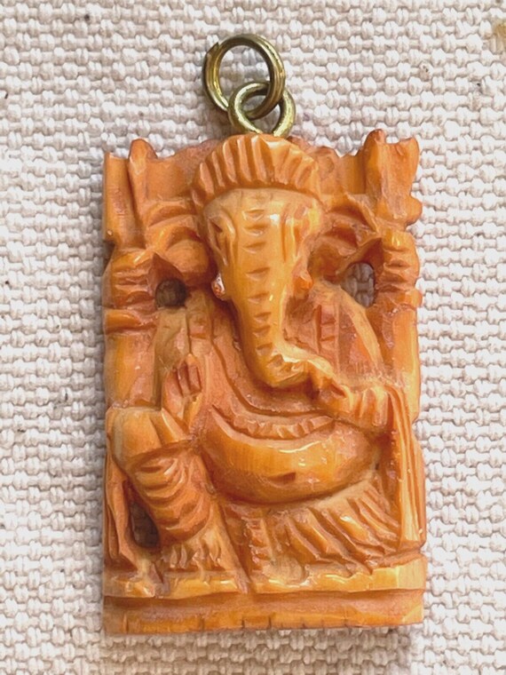 Ganesha hindu god pendant - Gem