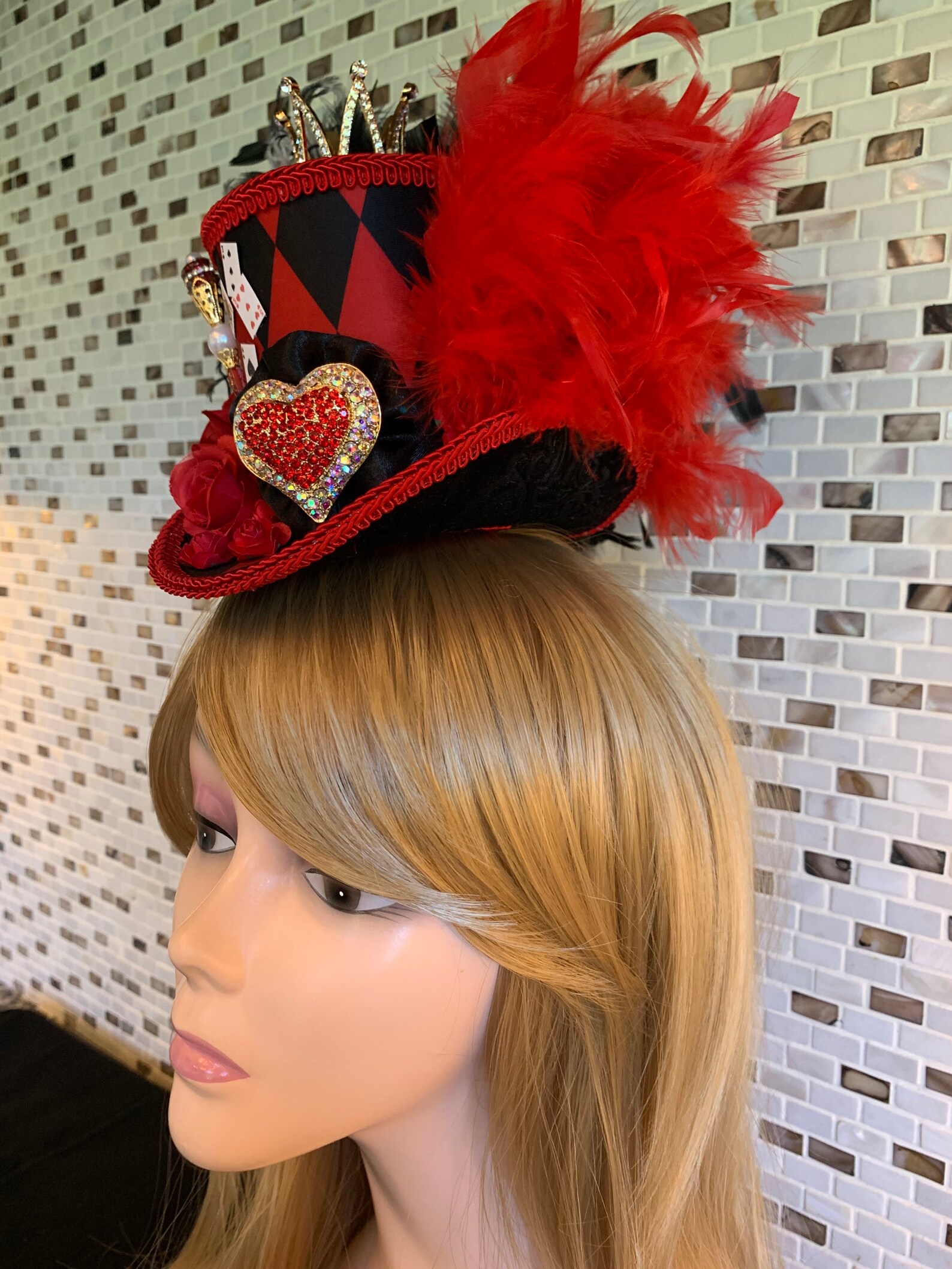 Queen of Hearts Mini Top Hat, Alice in Wonderland Fascinator, Red ...