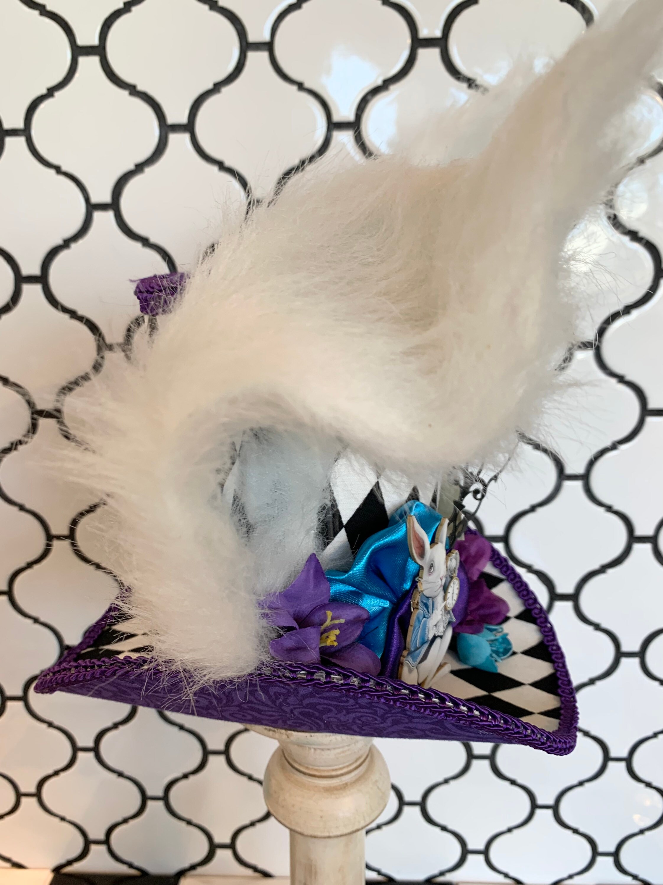 White Rabbit Tree Topper, Large Mini Top Hat, Alice in Wonderland Tree ...