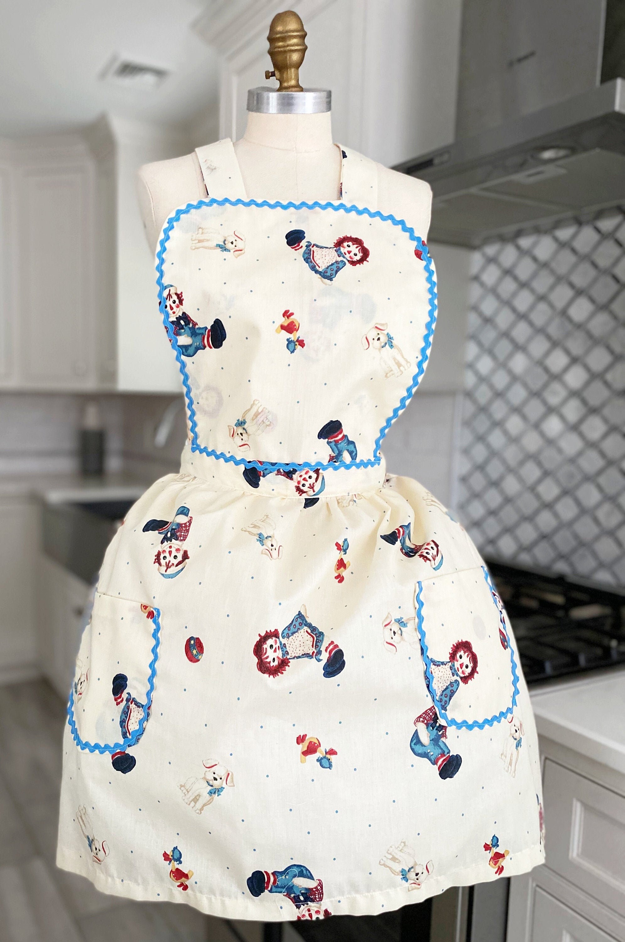 Apron in Teddy Bears Floating Design. Apron Displaying How - Etsy