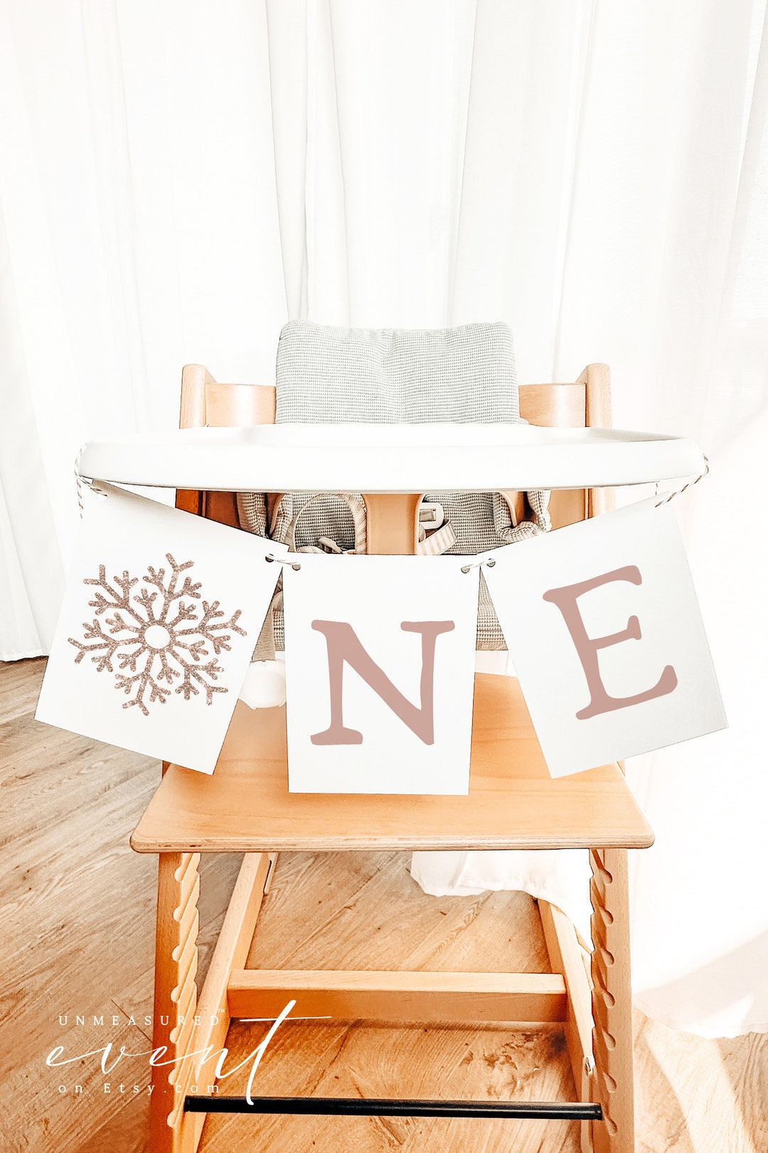 RORY Pink Snowflake First Birthday Photo Banner, Winter Onderland ...