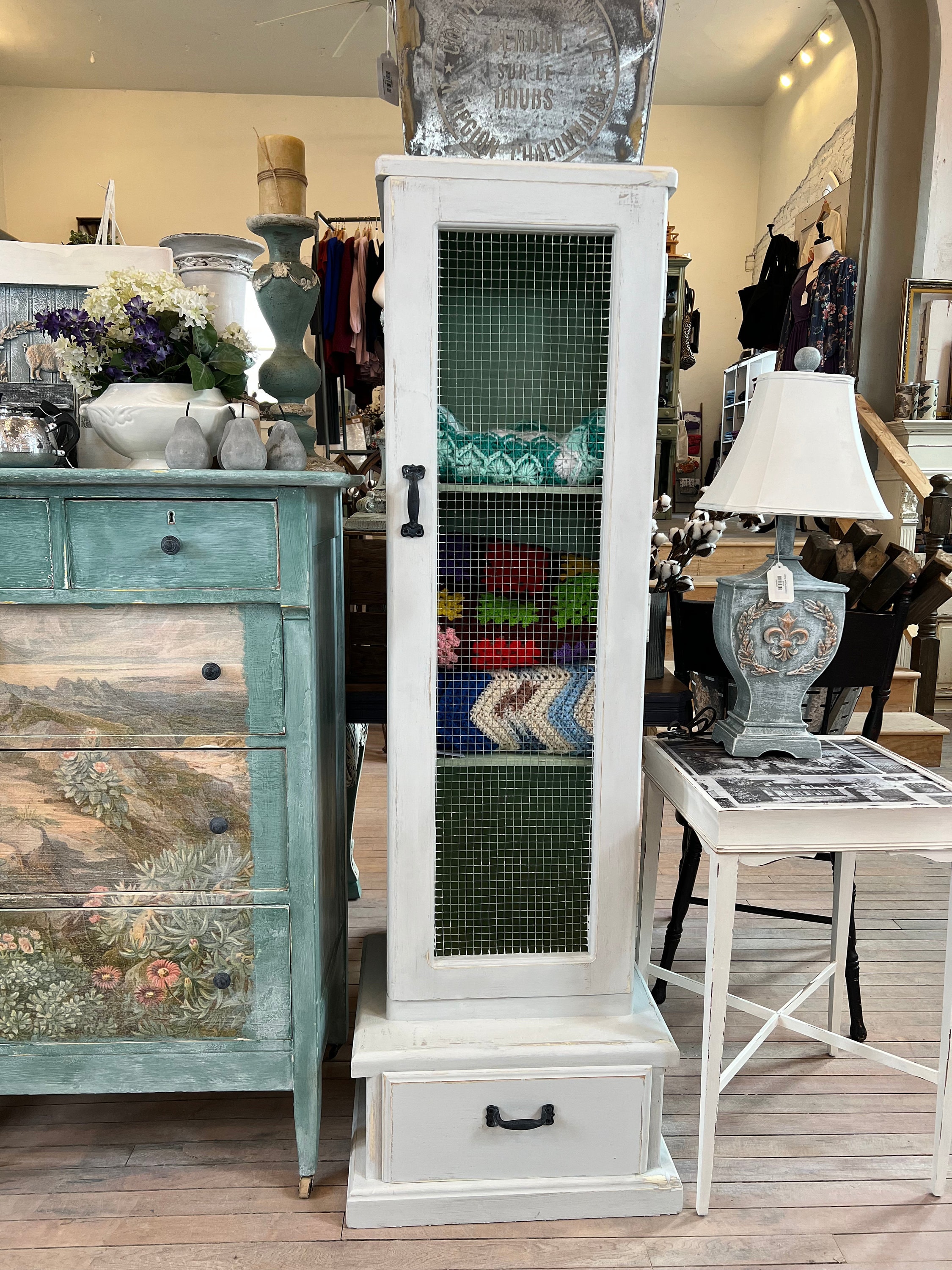 Quilt Cabinet With Glass Doors Glass Storage For Heirloom Quilt
