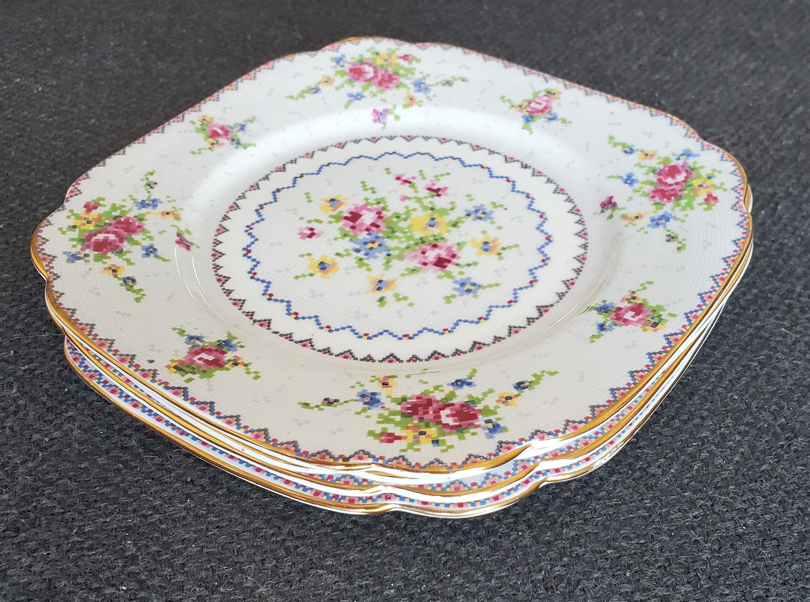 Vintage Dessert Plates Set Petite Point Plate China Plate Royal Albert ...