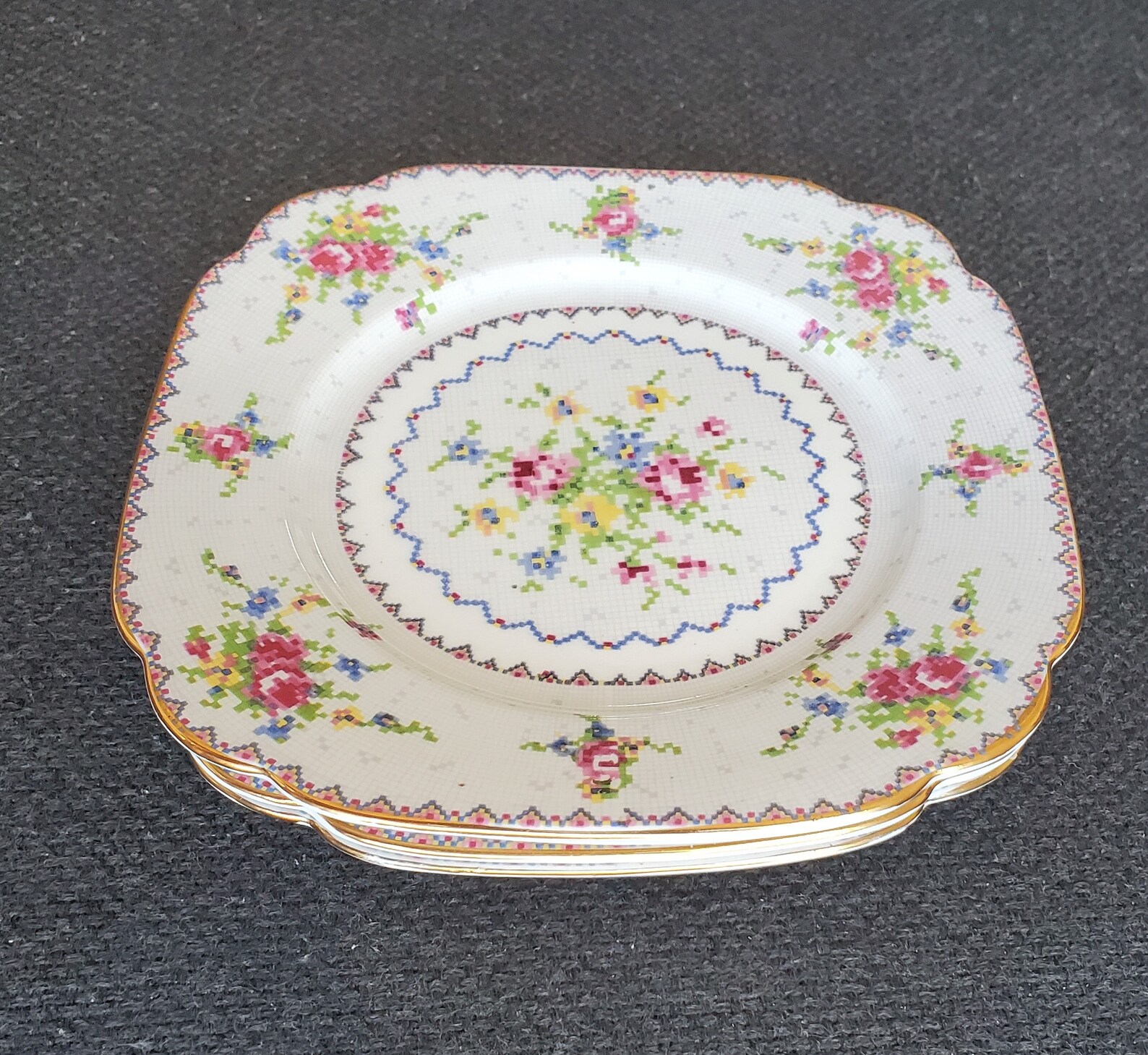 Vintage Dessert Plates Set Petite Point Plate China Plate Royal Albert ...