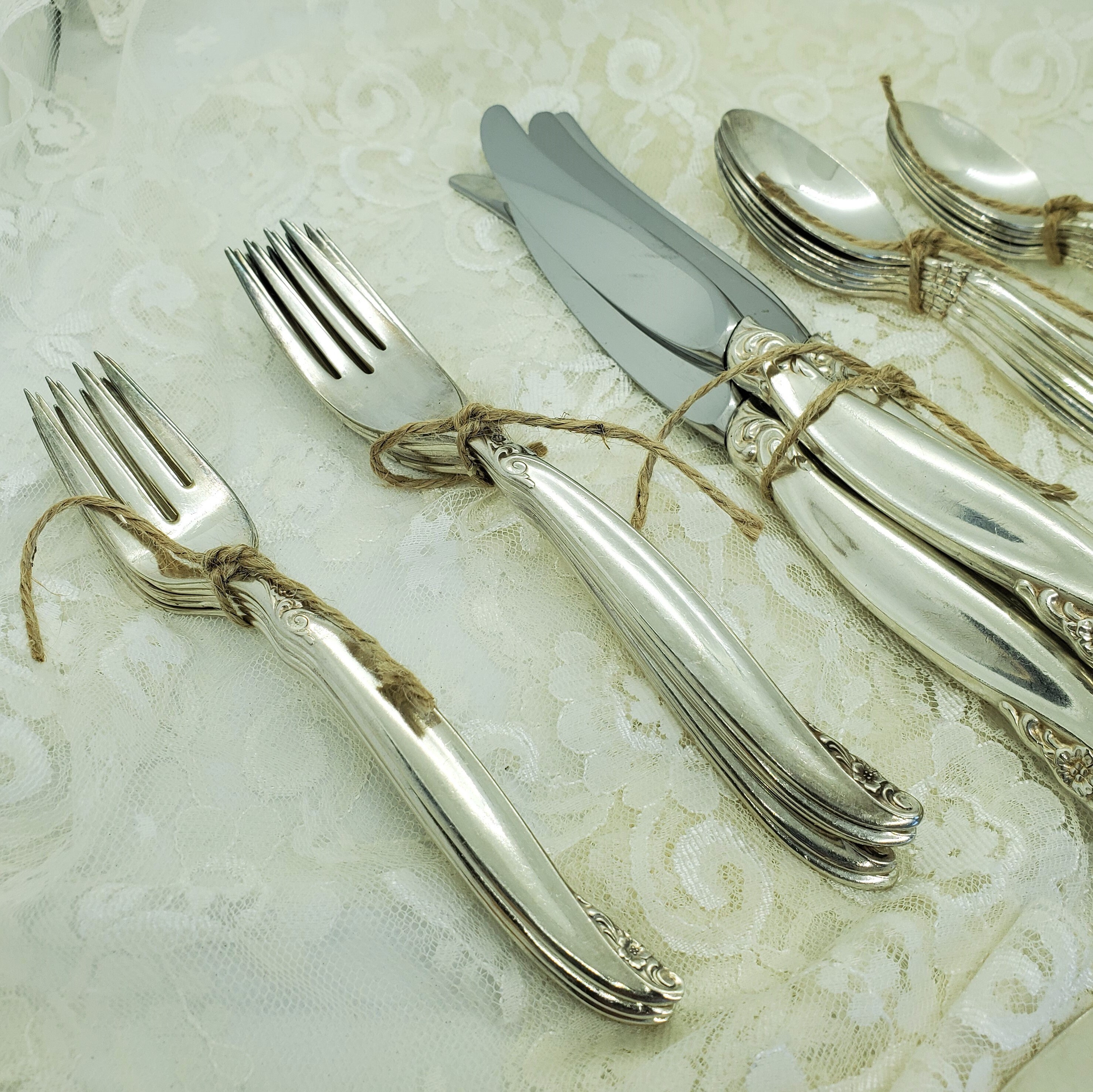 Vintage Silverware Set Farmhouse Chic Christmas Cutlery Service for 5 ...