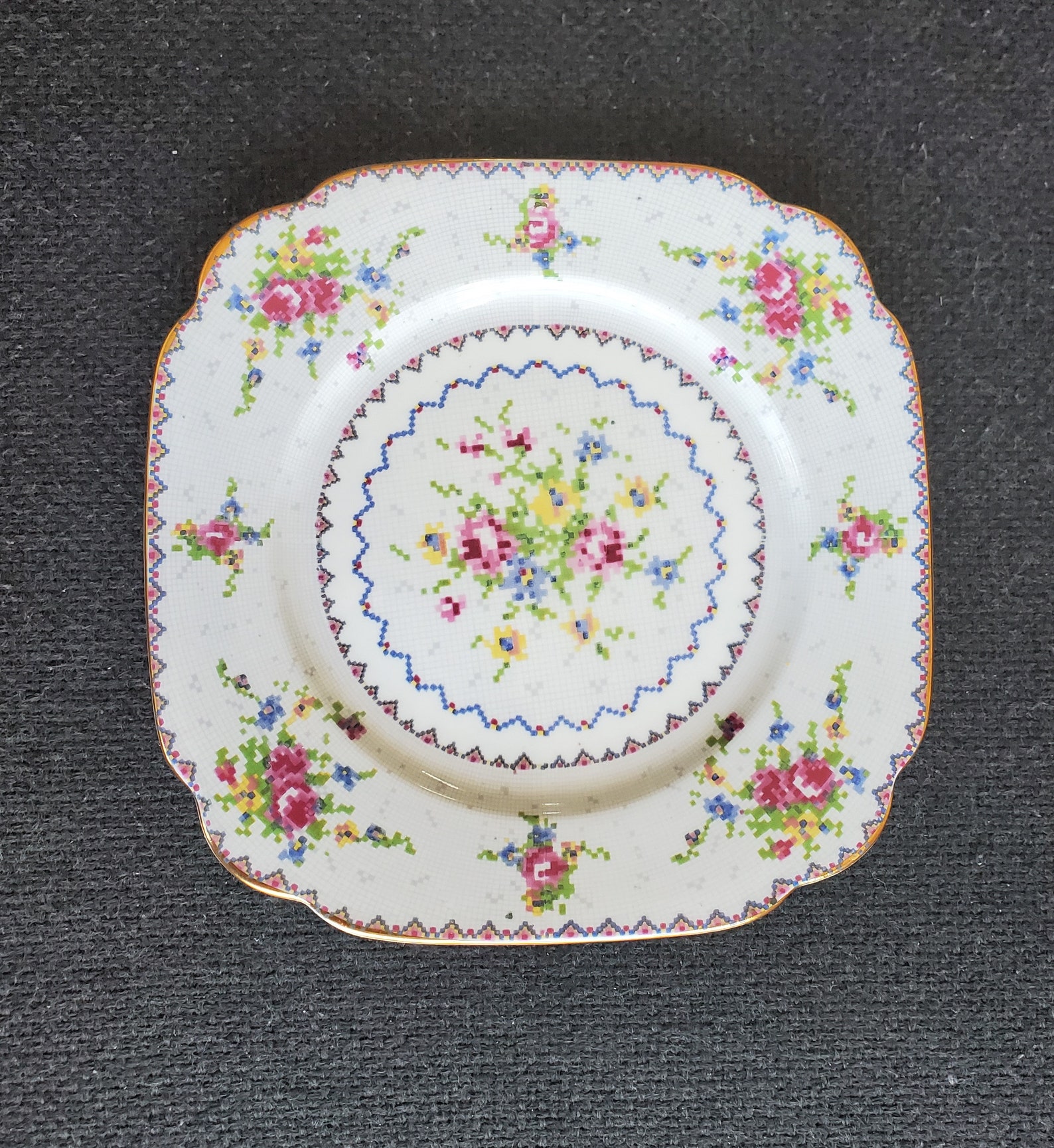 Vintage Dessert Plates Set Petite Point Plate China Plate Royal Albert ...