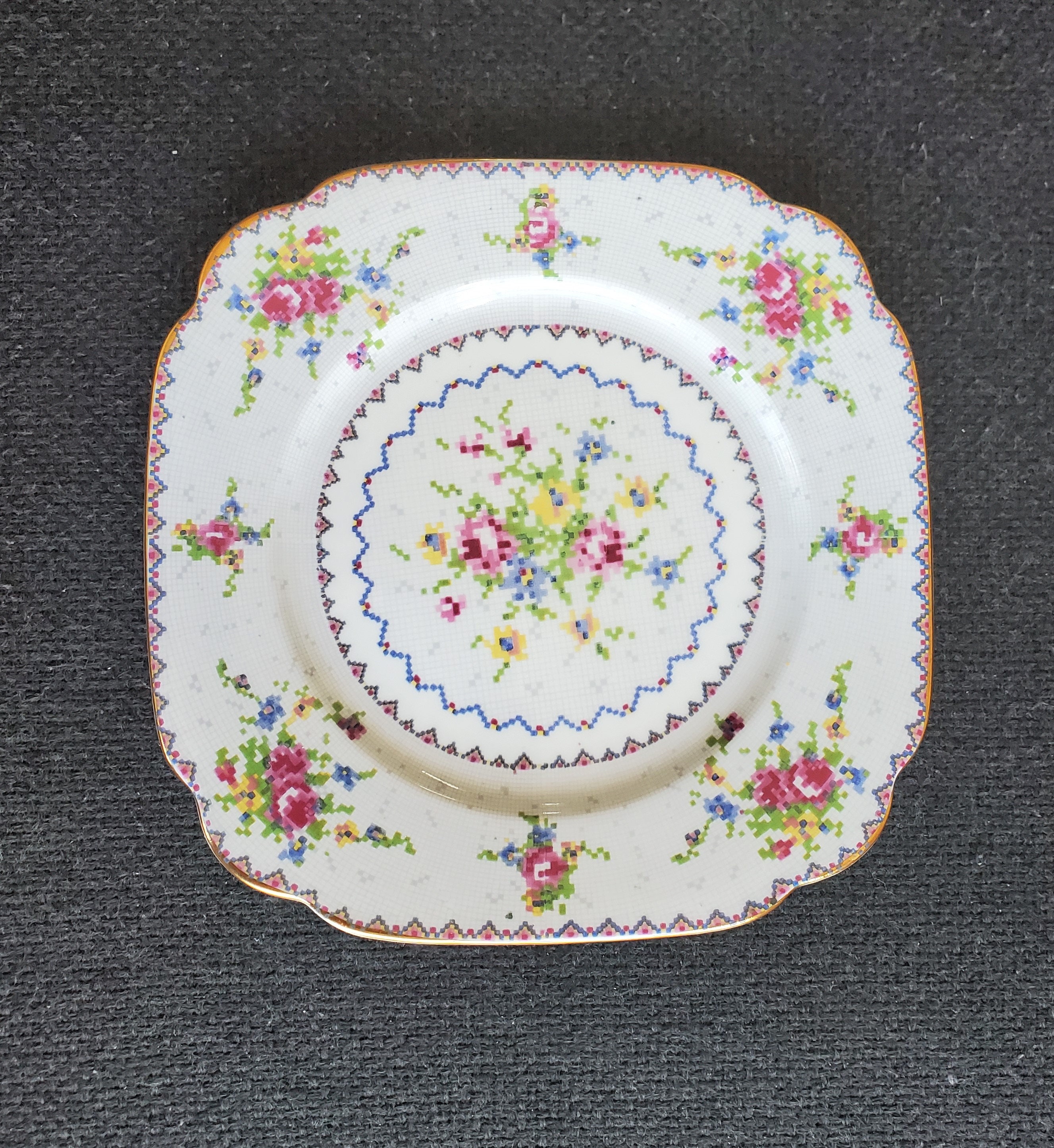 Vintage Dessert Plates Set Petite Point Plate China Plate Royal Albert ...
