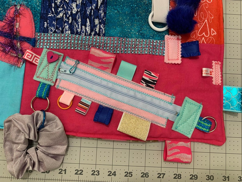 Dementia Fidget Blanket, Alzheimer' S Quilt, Dementia Christmas Gift ...