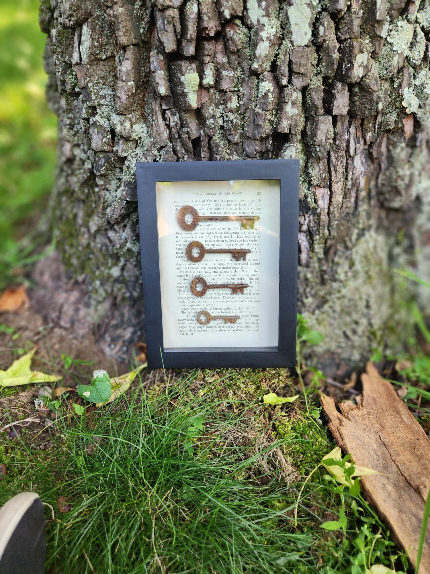 Picture Frame Skeleton Key, Shadowbox Wall Art, Unique Gift, Vintage ...