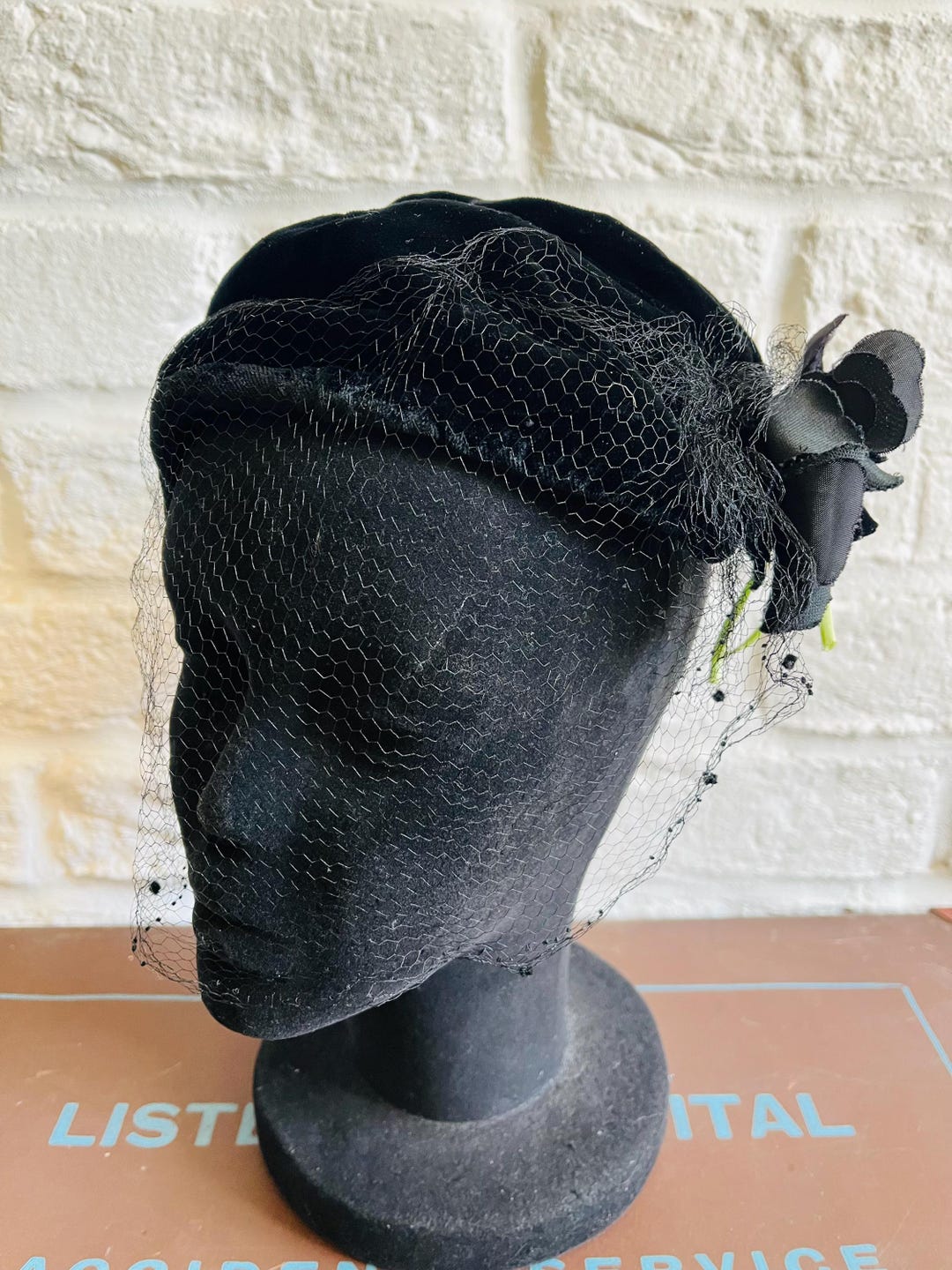 Vintage 50s Velour Crescent Hats With Veil: Juliet Cap With Flowers - Etsy