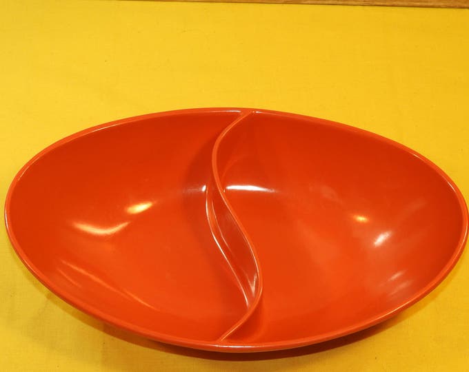 Metal, Wood, Plastic - VintageDecorAddict