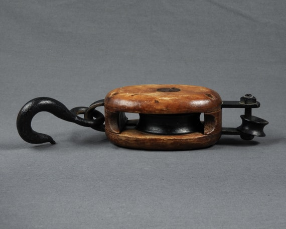 Old Wood Block And Tackle