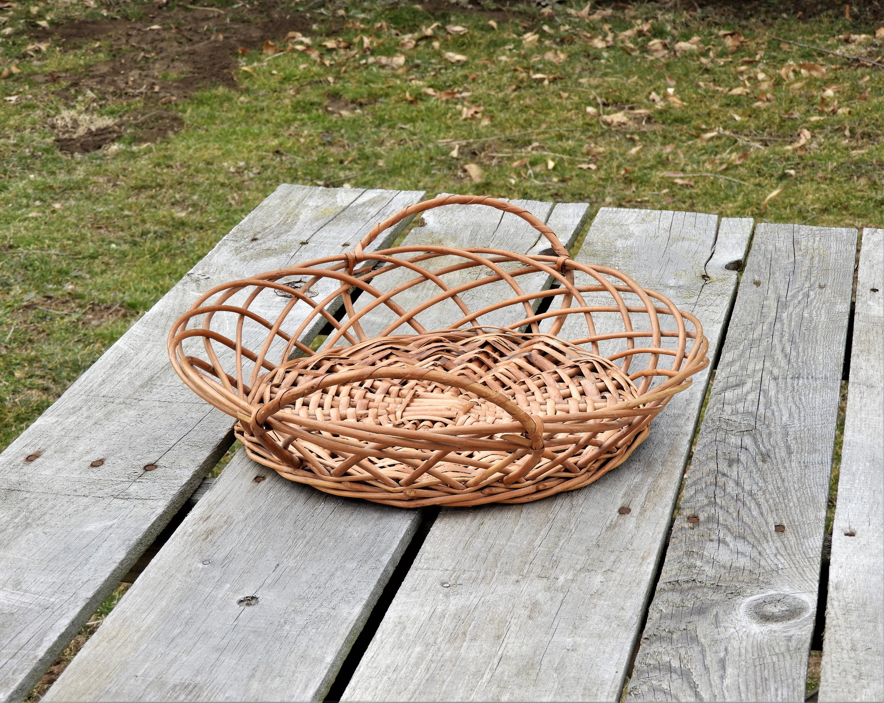 Vintage Wooden Basket, Rattan Decoration, Brown Woven Centerpiece, Bent ...
