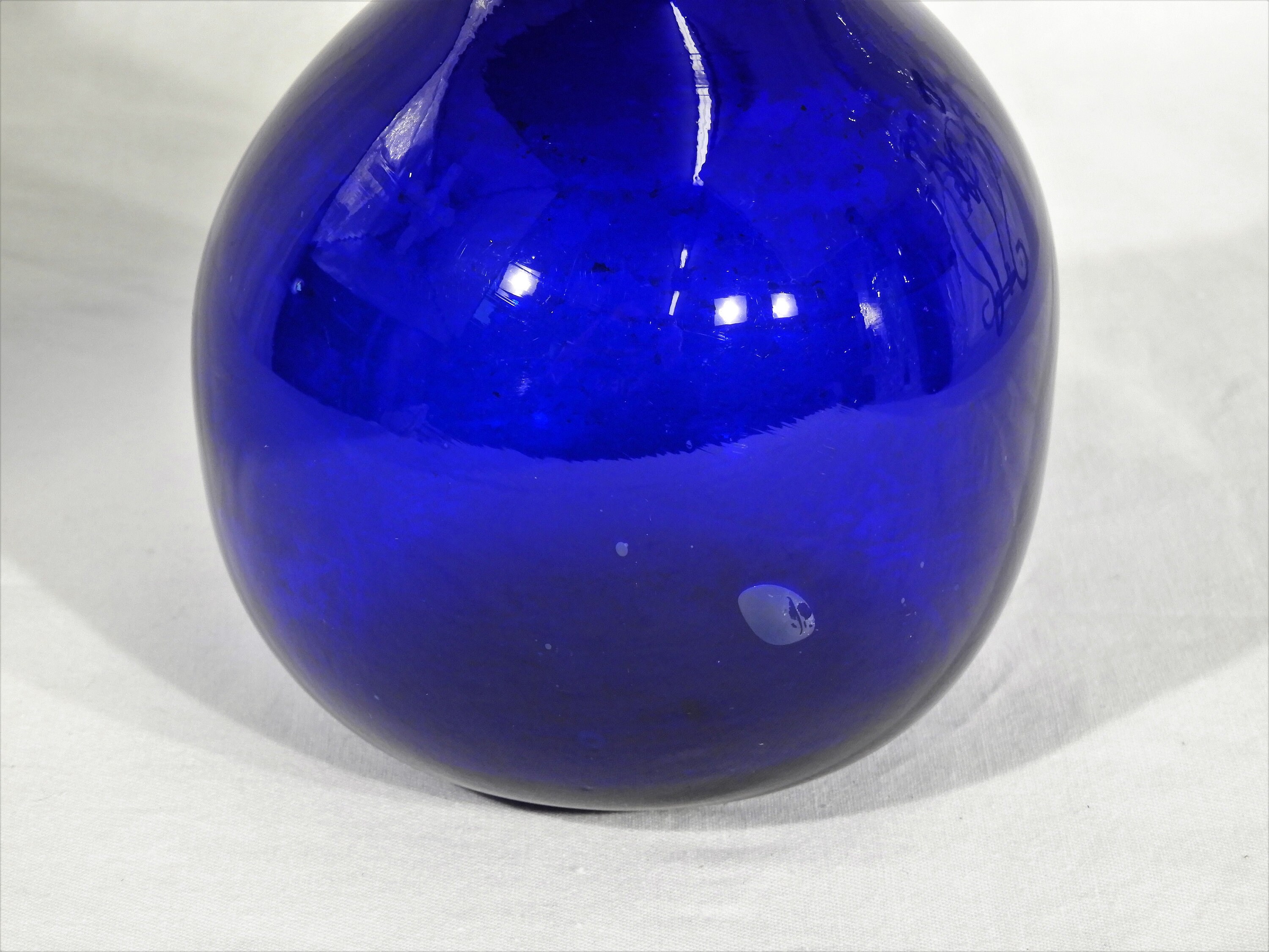 Vintage Cobalt Blue Vase, Blown Glass, Small Round Globe, Kitchen Decor ... Vintage Cobalt Blue Vase, Blown Glass, Small Round Globe, Kitchen Decor ...