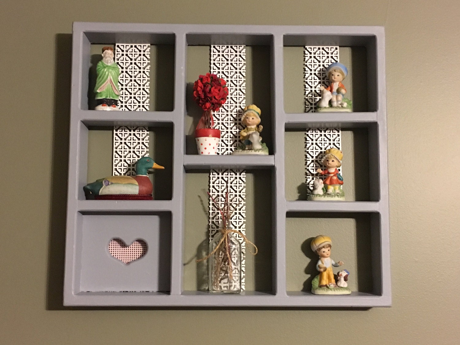 Shadow Box Shelf, Vintage Collectibles Display, Valentines Shadowbox ...