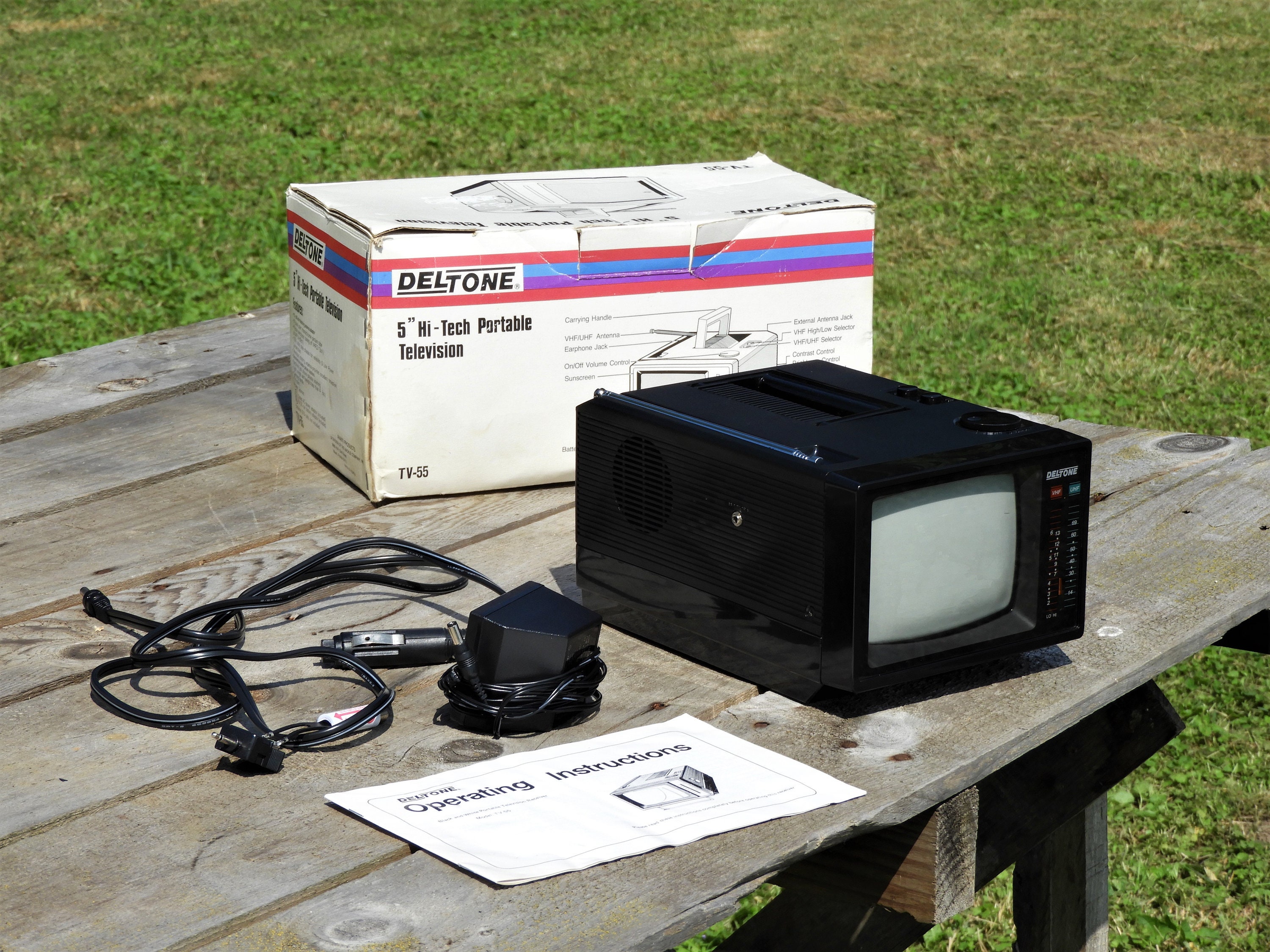 Vintage Portable Television Deltone 5 High Tech TV 55 | Etsy Vintage Portable Television Deltone 5 High Tech TV 55 | Etsy