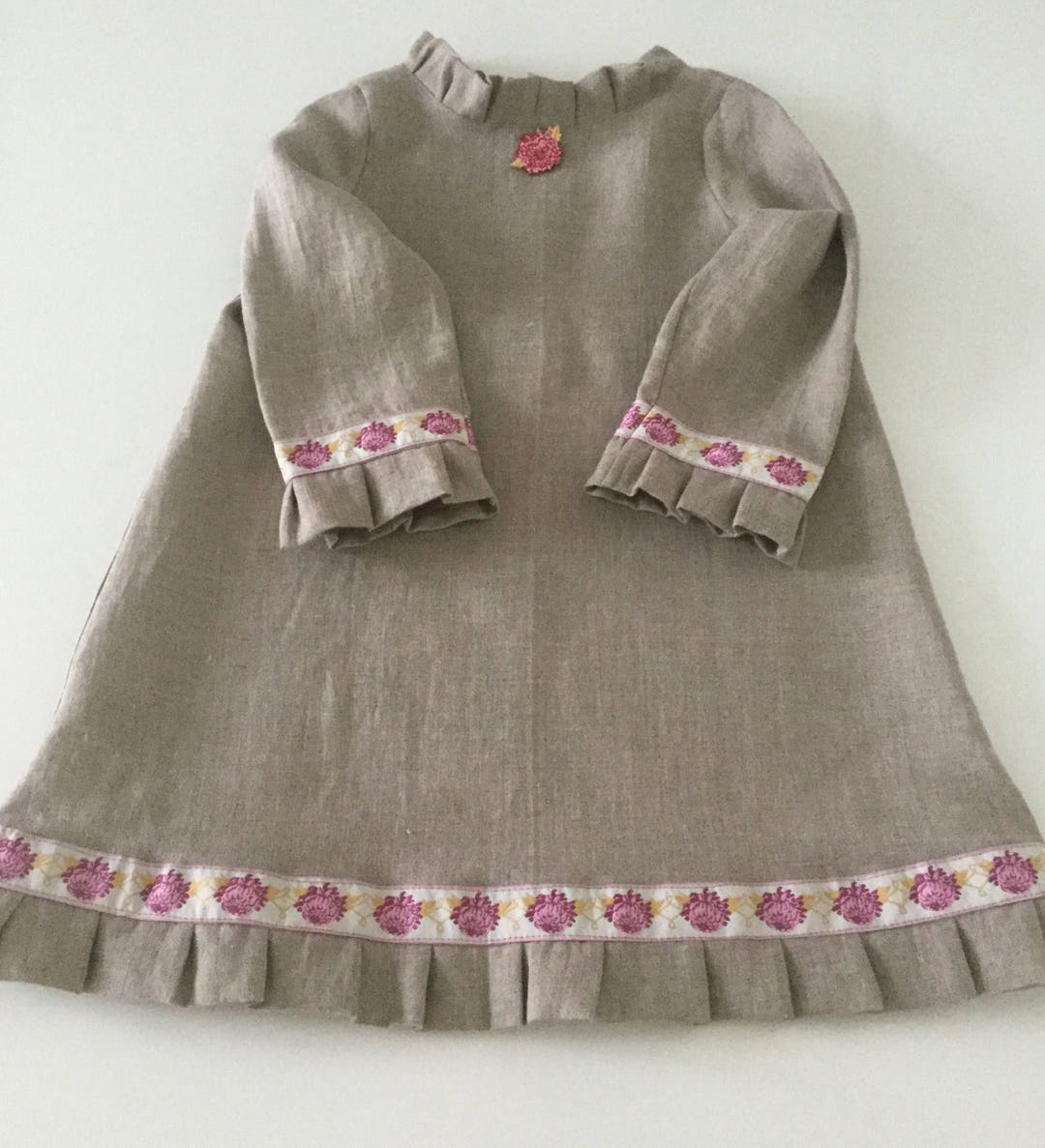 Belle robe de lin, prêt à expédier, robe avec des fleurs - Etsy France