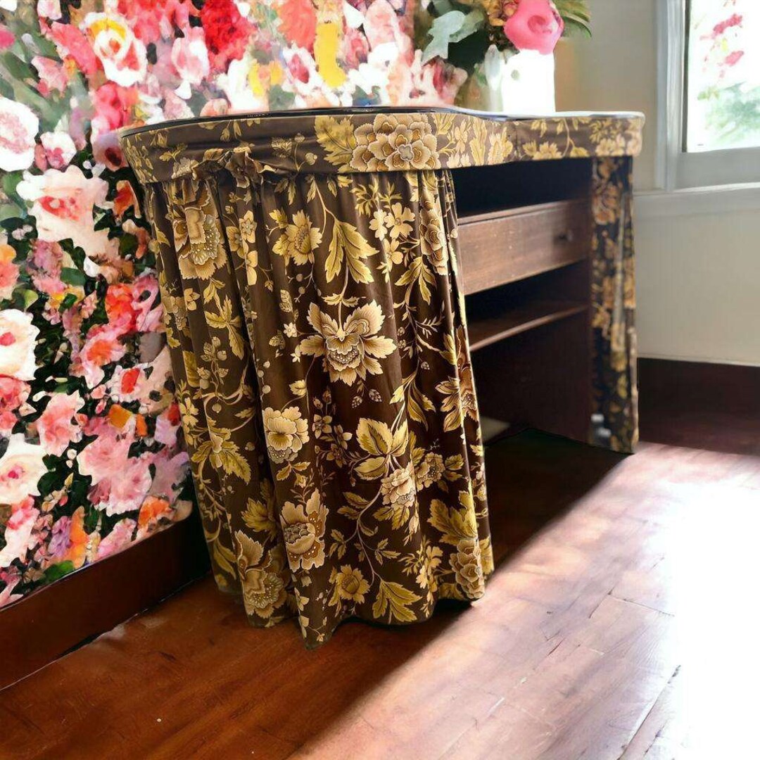 Vintage Curved Make up Table / Desk / Console Table - Etsy