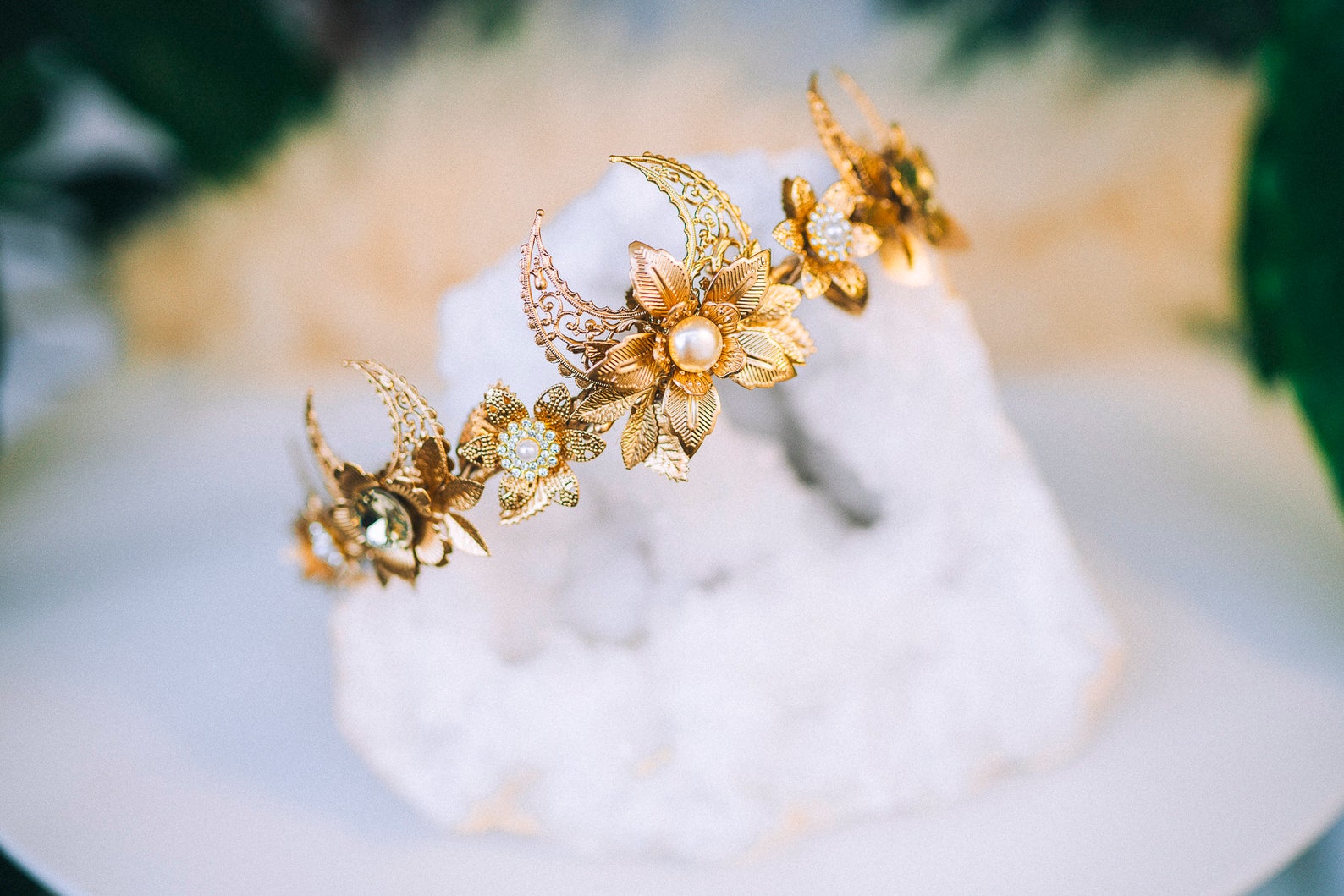 Golden Crescent Moon Floral Crown - Etsy