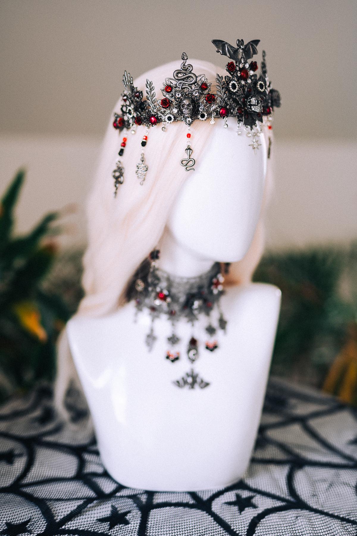 Vampire Queen Crown Gothic Bat Skull Red Roses Filigree Black Silver ...